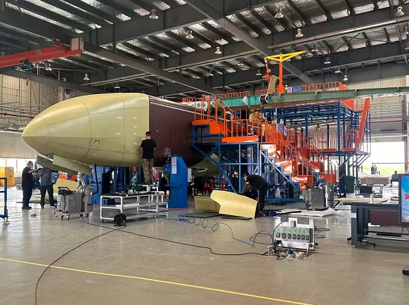 低空经济新活力 白鲸航线W5000于常州总装下线_新华网江苏频道